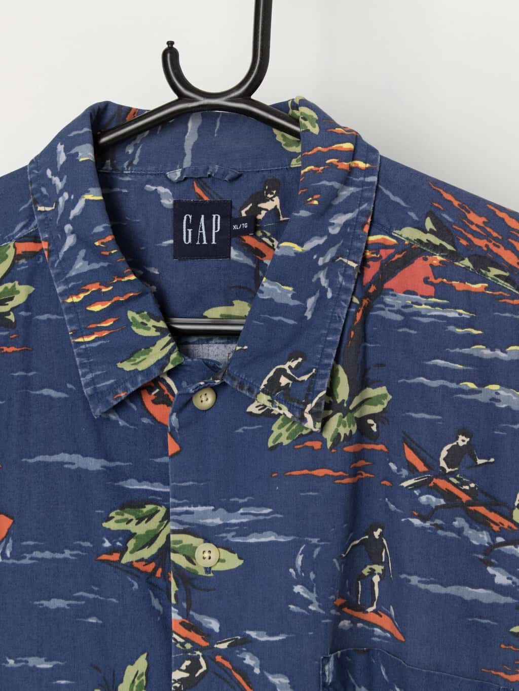 Gap hawaiian shirt store