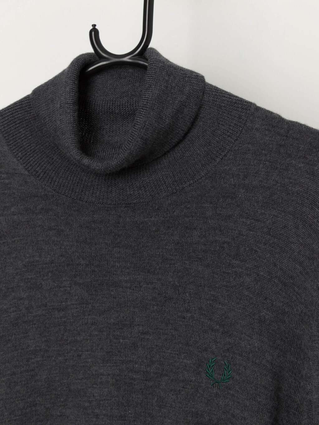 Fred Perry grey merino wool turtle neck jumper - Medium | St Cyr Vintage