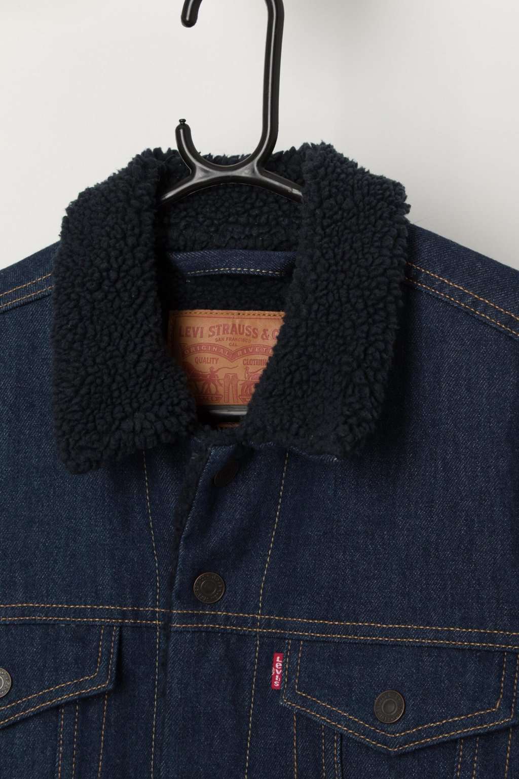 Men's Levis blue sherpa denim trucker jacket - Medium | St Cyr Vintage