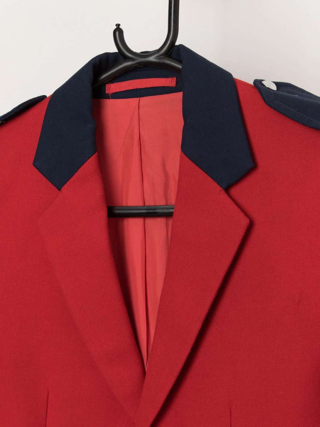 Vintage military style mess jacket in red and navy - Small | St Cyr Vintage